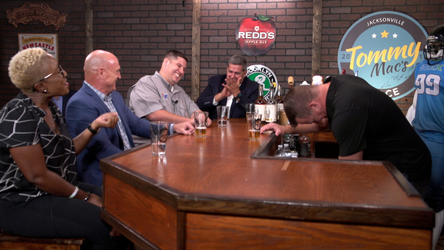 "The Horse's Mouth" with Cheya Thousand, Dean Findlay, Kenneth Vogel ...