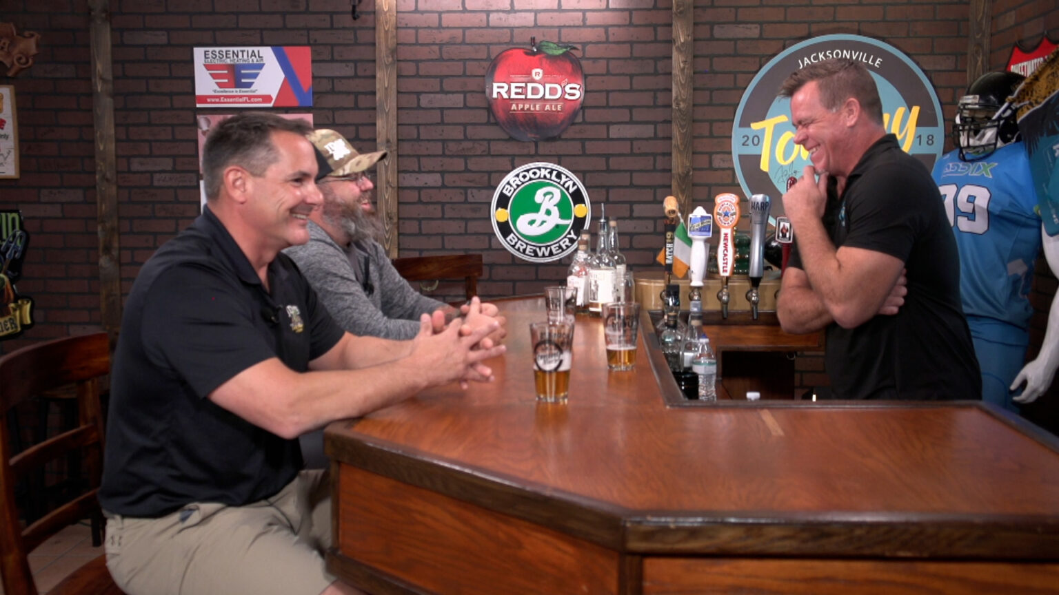 "The Horse's Mouth" with Raymond Cassidy and Rob Dennis from J Dog Junk Removal - Daily News Network