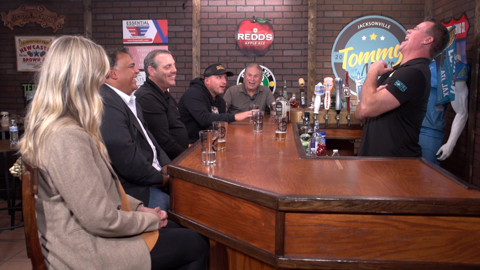 "The Horse's Mouth" with Amy Love, Johny Helms, William Peterson, Denny ...