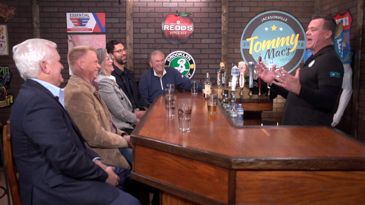 "The Horse's Mouth" with Jeff Weeks, Bill Prescott, Jenifer Holland ...