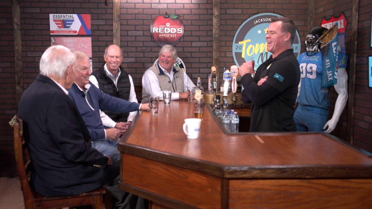 "The Horse's Mouth" with Mort Crim, Coach Dave Campo, Jerry Mallot, and ...