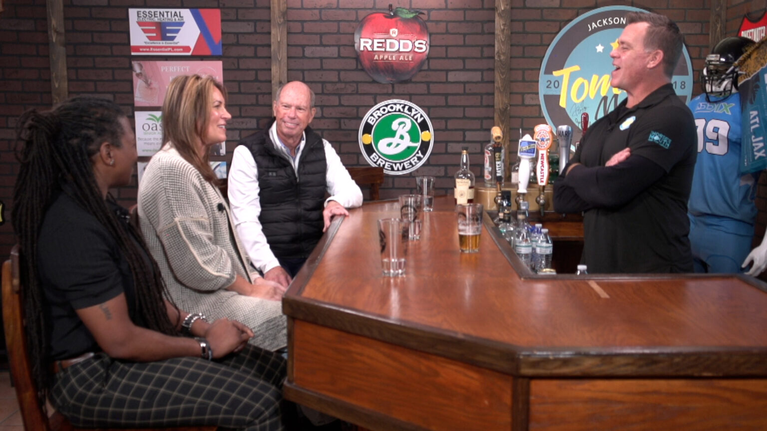 "The Horse's Mouth" with Tanaine Jenkins, Karen Hornsby, and Jerry ...