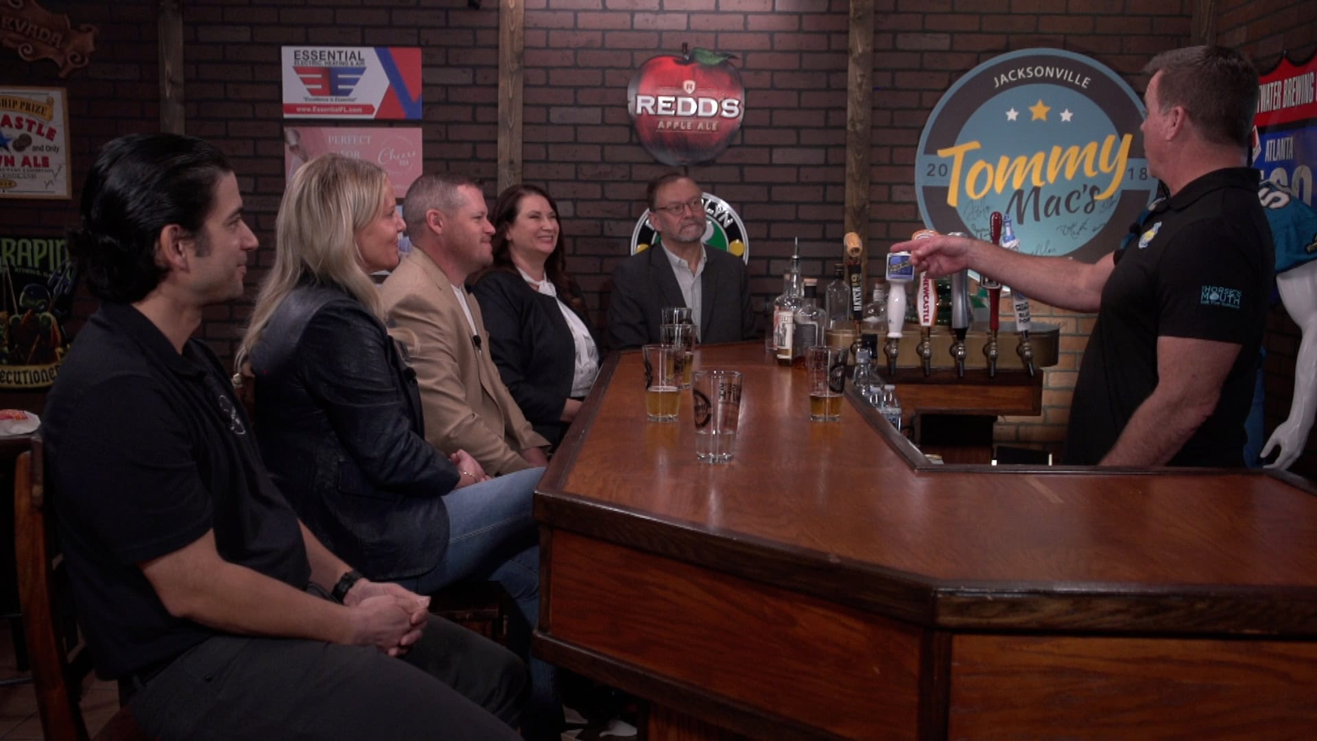 "The Horse's Mouth" with Alessandro Apolito, Bethany & Ross McClellan, Cameron Jones, and Bill ...