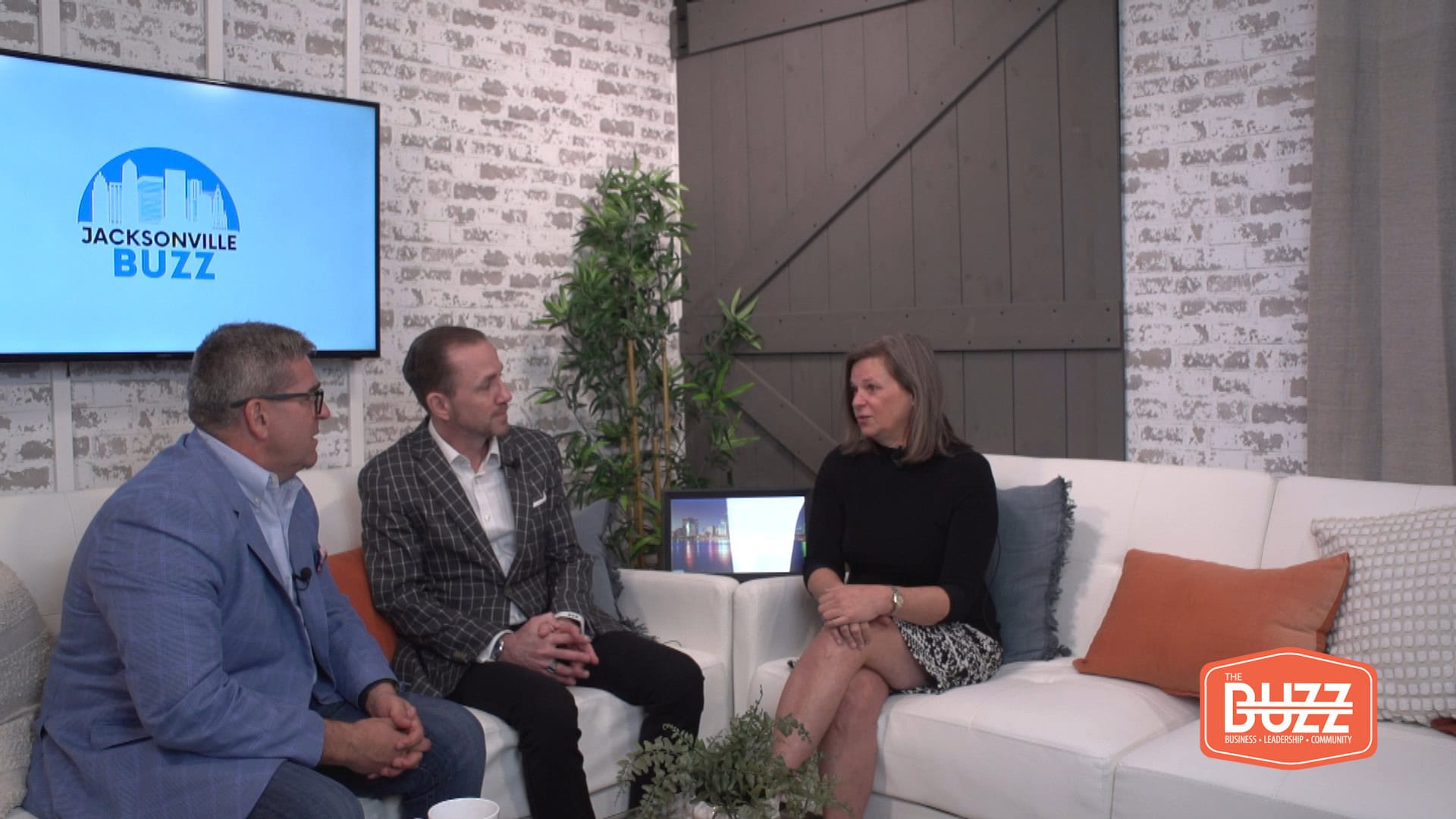 "The Jacksonville Buzz" with Elysia Stobbe of Quick N Easy Home Solutions - Daily News Network