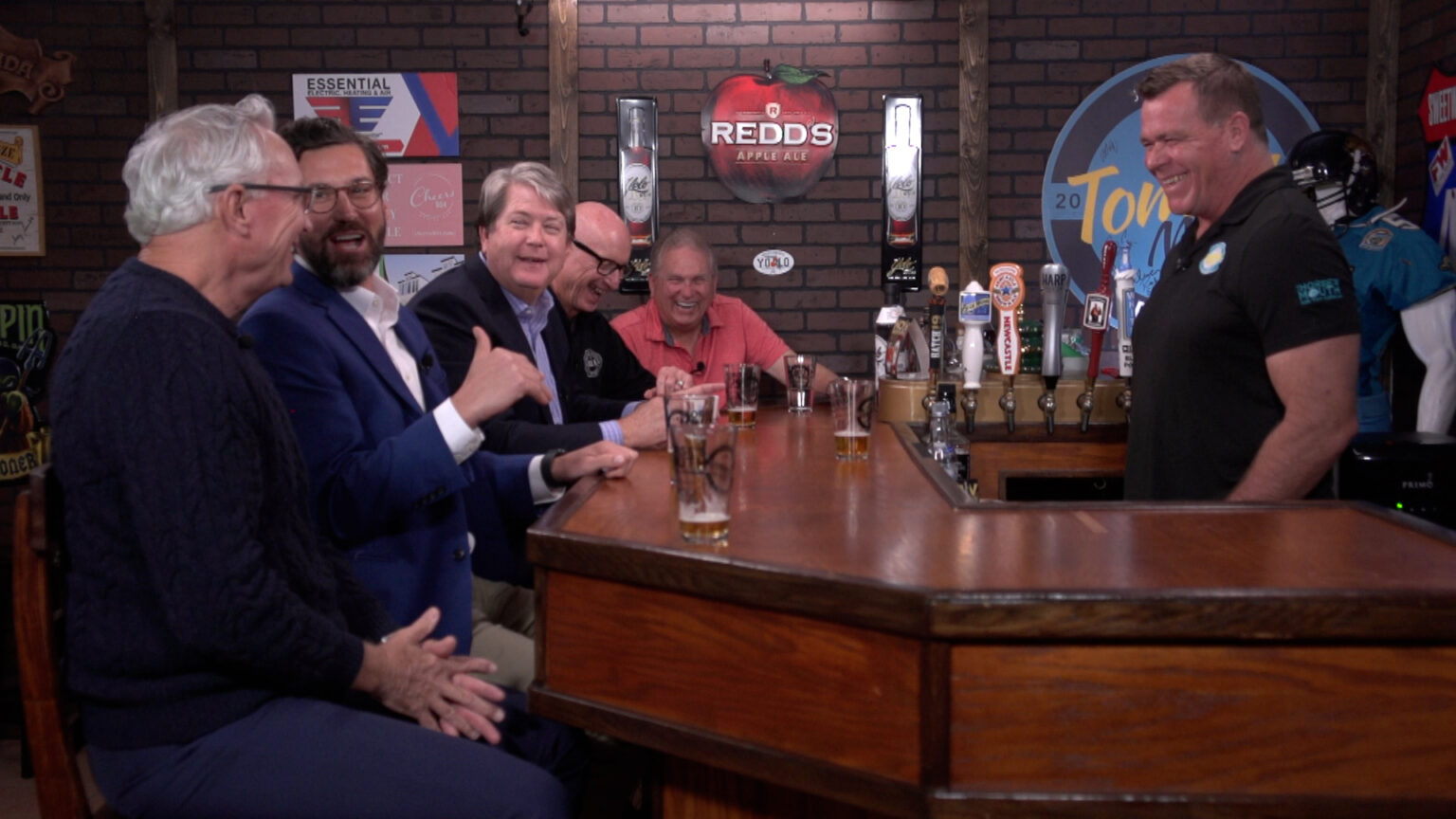 "The Horse's Mouth" with Marshall Reddy, Daniel Gilham, Bill Prescott ...