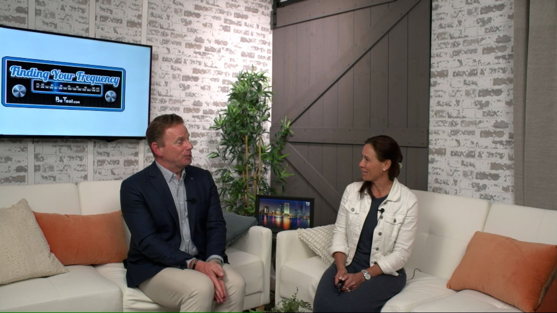 "Finding Your Frequency" with Sarah Schaefer of Mathodology - Daily ...