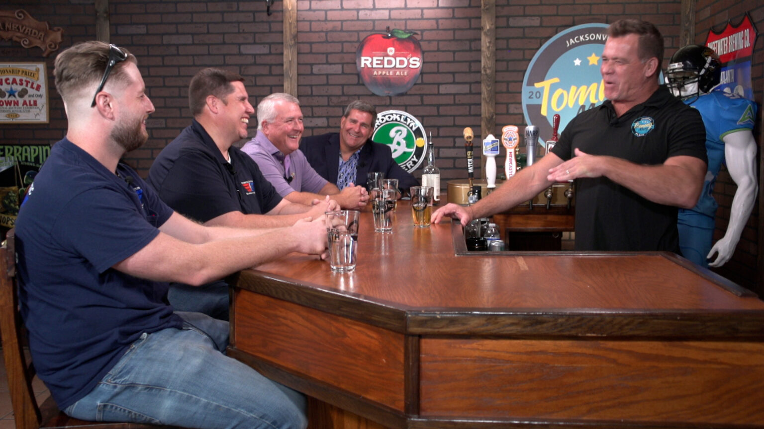 "The Horse's Mouth" with Mike Holmes, Ken Vogel, Chris Bryan, and Tom ...